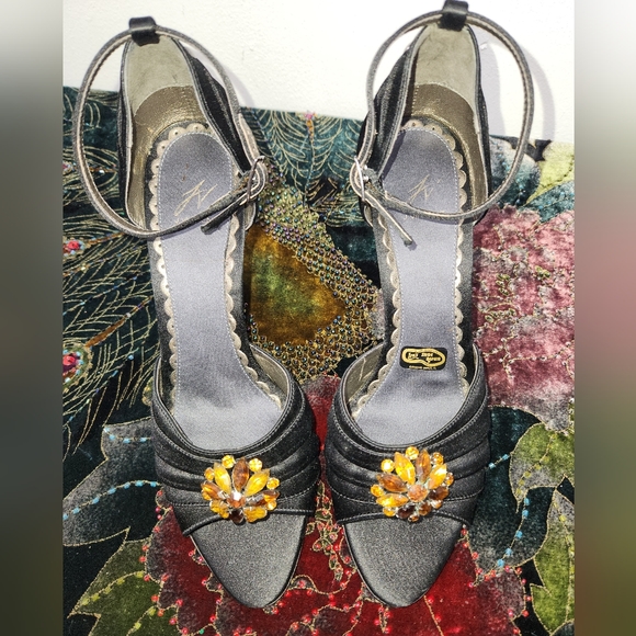 J Vincent | Shoes | J Vincent Shoes | Poshmark